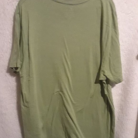 Tops | Beach Resort Maui Wave Riders Graphic Tee Shirt | Poshmark